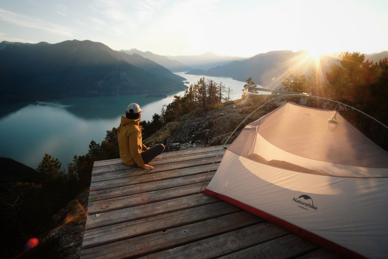 A Kayaking and Hiking Guide to Anvil Island, BC – The Trail of B.